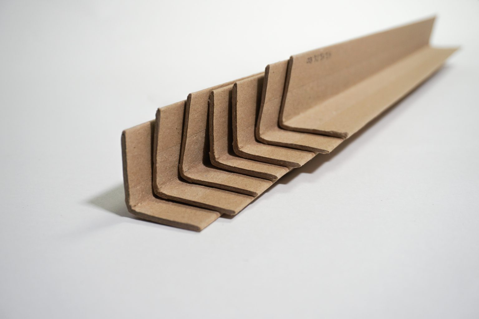 Cornières carton 100 % papier Page 1 sur 0 - 100% biodégradable 100% ...